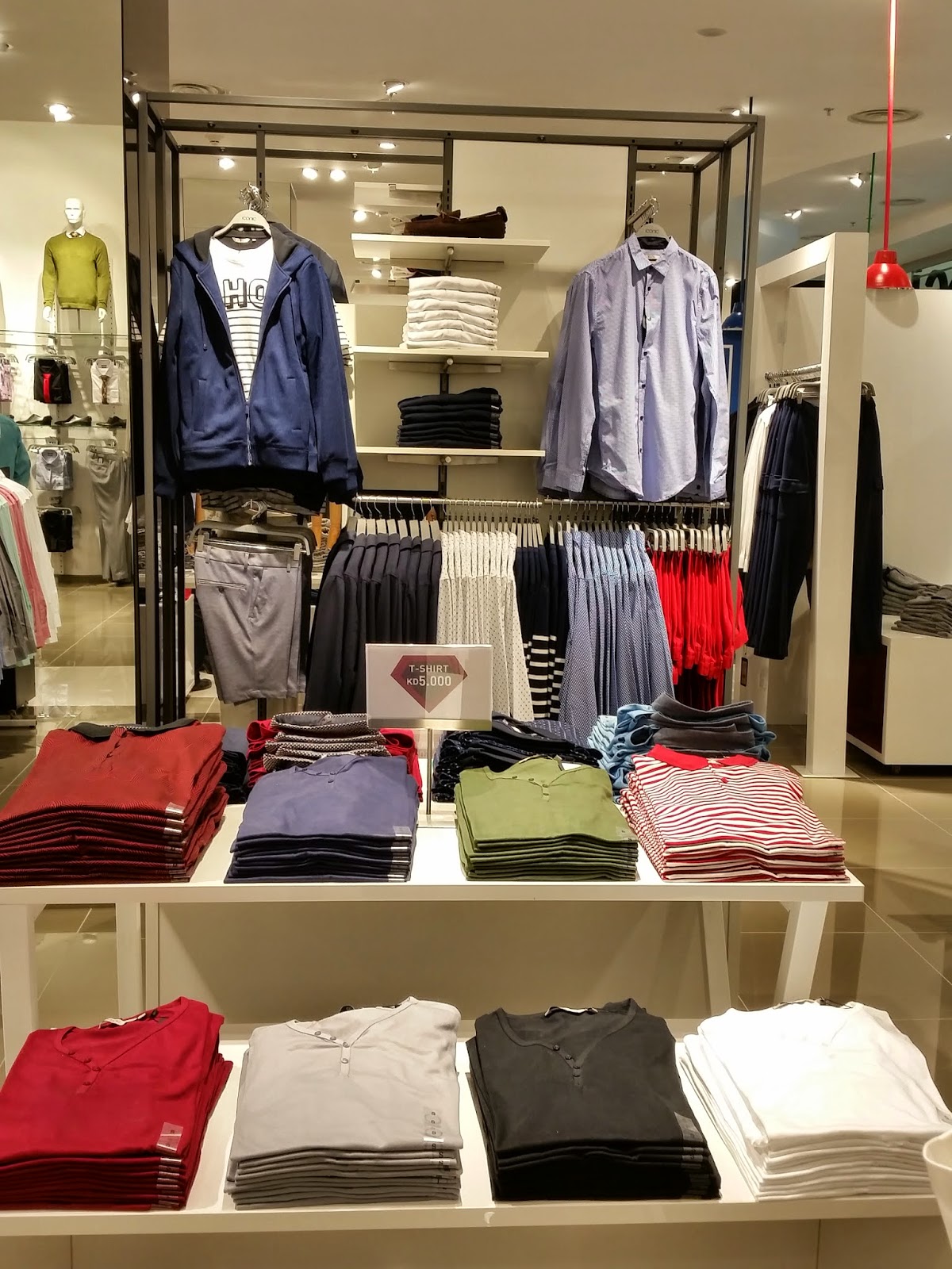 Life in Kuwait Blog: Iconic Retail Store- Al Salam Mall