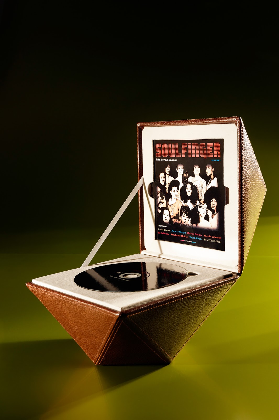 Soulfinger – Life, Love & Passion – Packaging Of The World