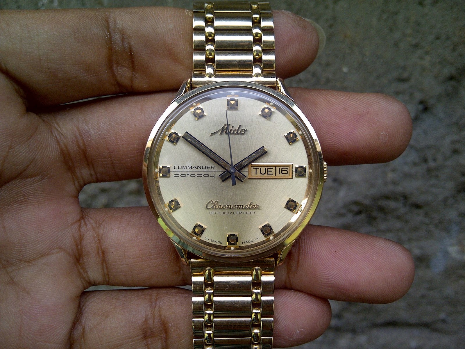One Arloji: Mido Automatic Commander Chronometer Aqua Dura Sold