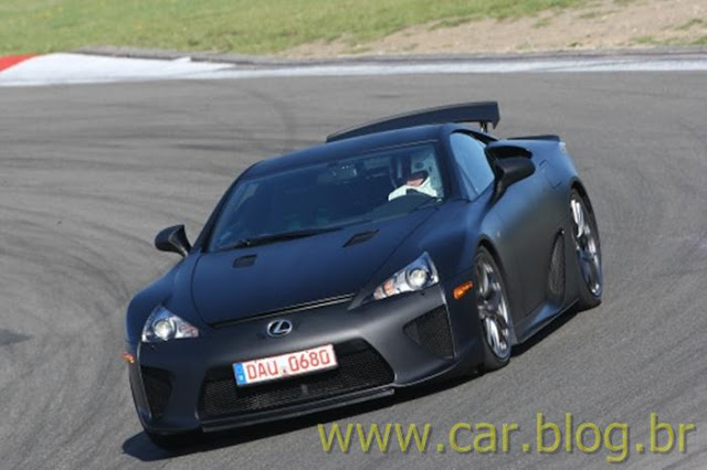 Lexus :primeira unidade do LFA vendida na Espanha