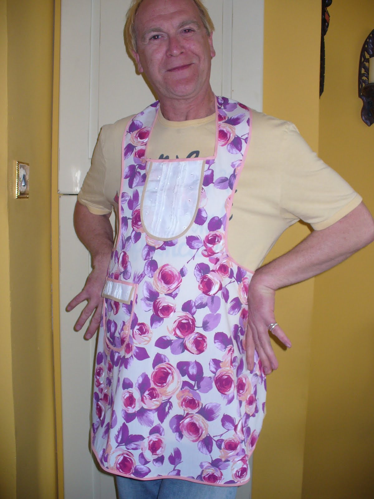 Sew Phantastikos. Vala's creative odyssey: June 2011