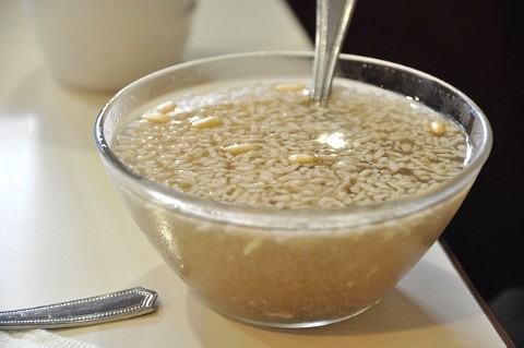 Traditional Korean Foods: Rice Drink, Sikhye~!