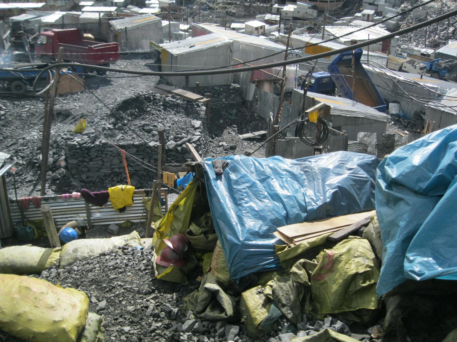 speleominas: Visita a las minas de La Rinconada (Puno, Perú)