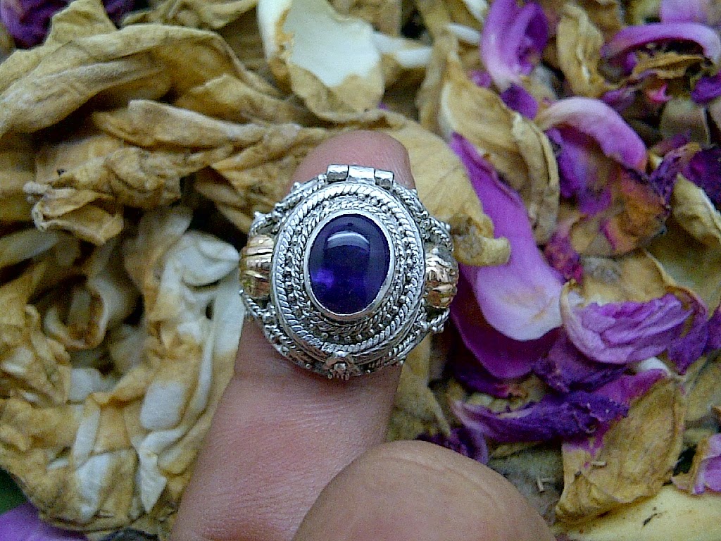 terjual CINCIN MUSTIKA MULTIFUNGSI ~ Jimat Azimat | Batu Mustika Geliga ...