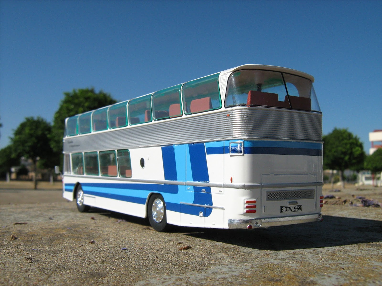El Garaje Algabeño: Neoplan NH 22 "Skyliner" de IXO/Hachette