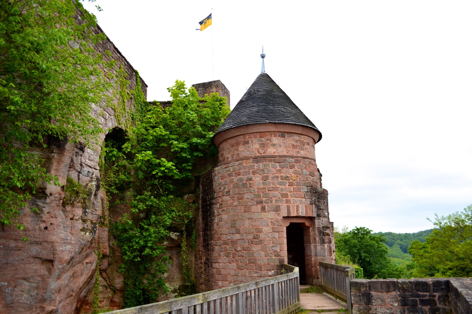 American Mom in Germany: Berg Nanstein (Landstuhl Castle)