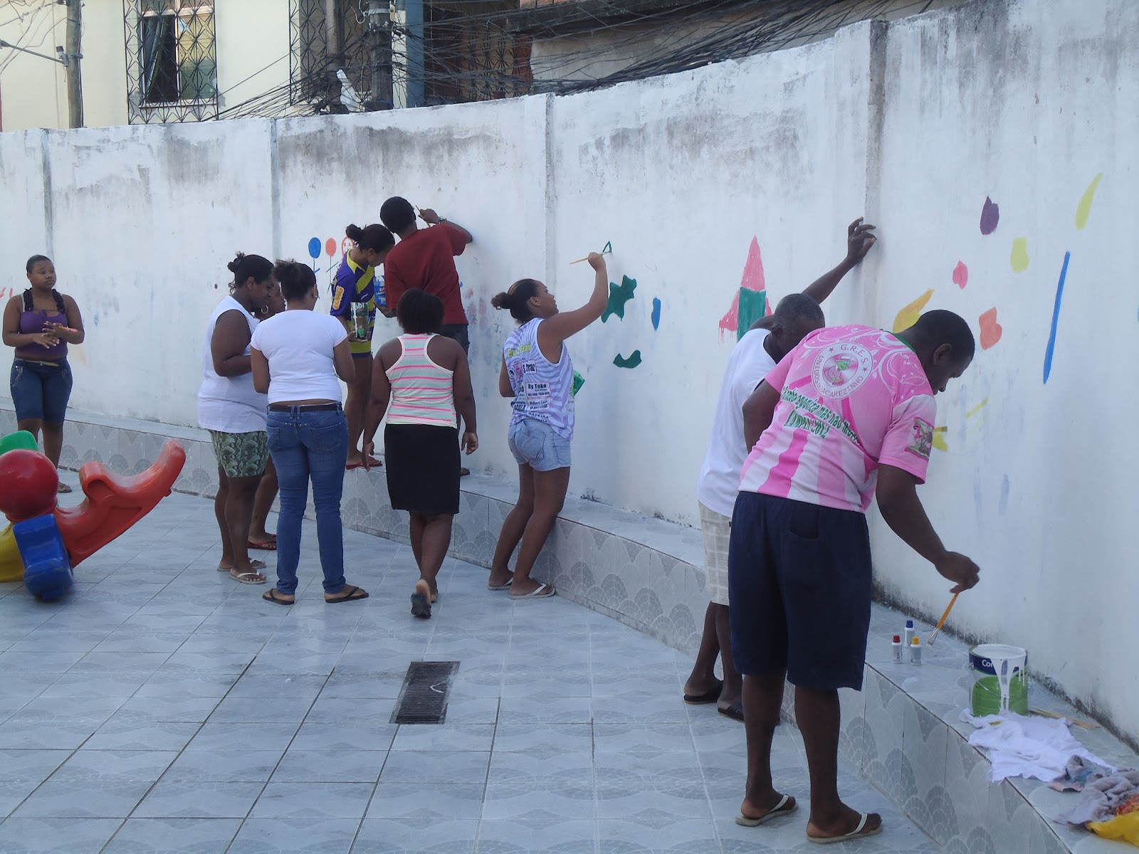 CRECHE MUNICIPAL DA COMUNIDADE DO JACAREZINHO
