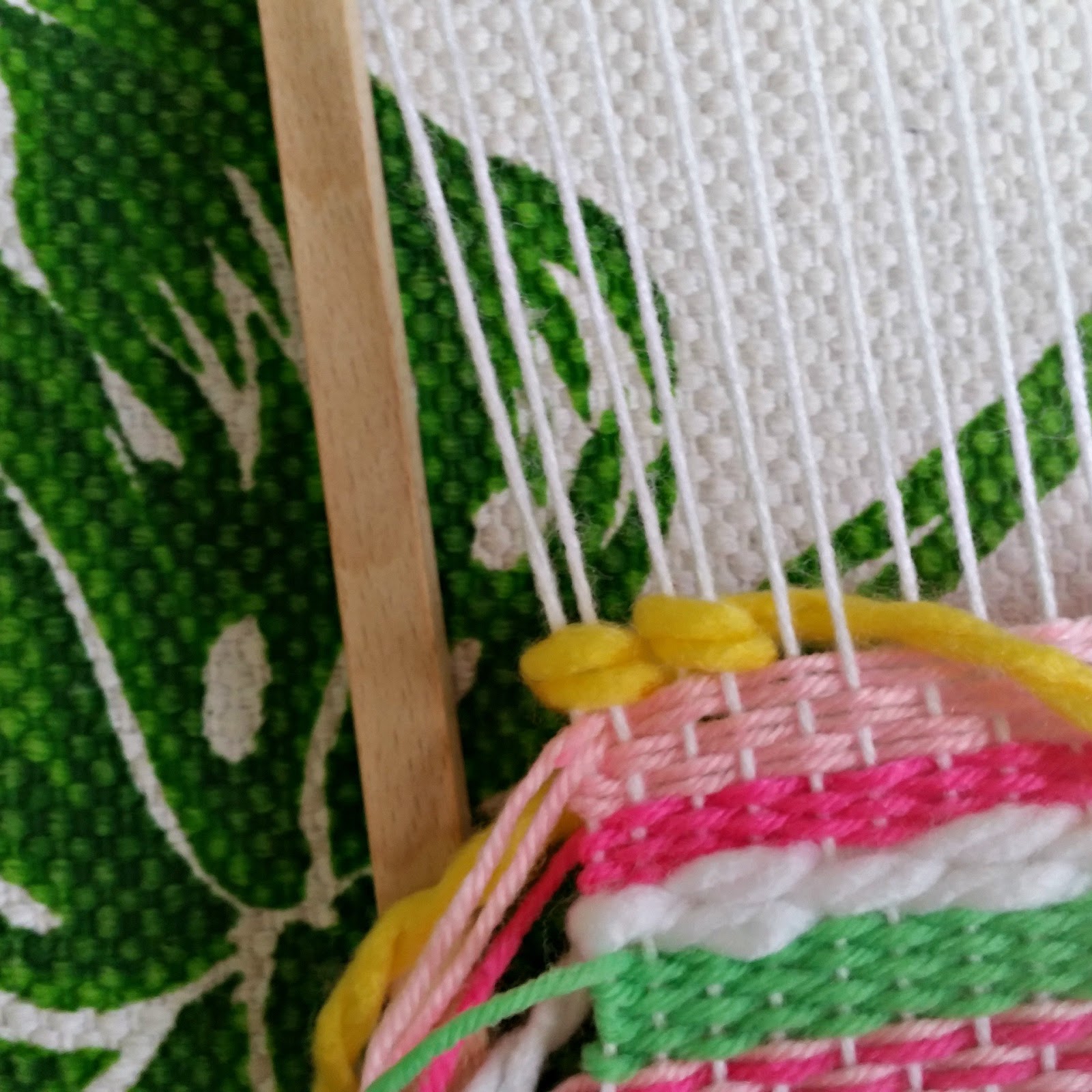 cupcake cutie: How to weave: Free step-by-step tutorial