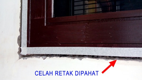 Cara Memperbaiki Retak Pada Pertemuan Kusen Kayu Pintu/ Jendela Dan ...