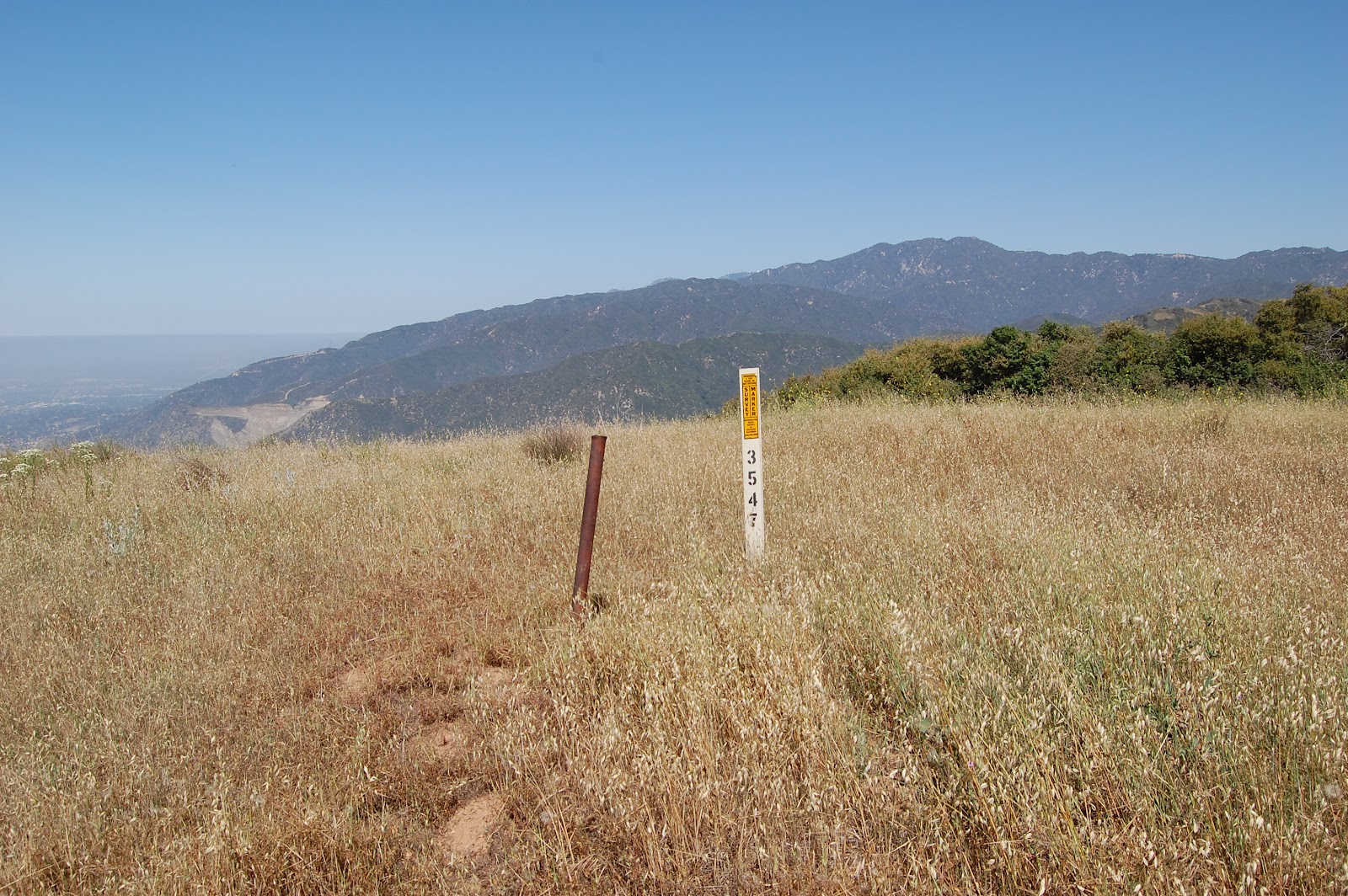 Hiking Azusa Peak/Glendale Peak | East West Hike