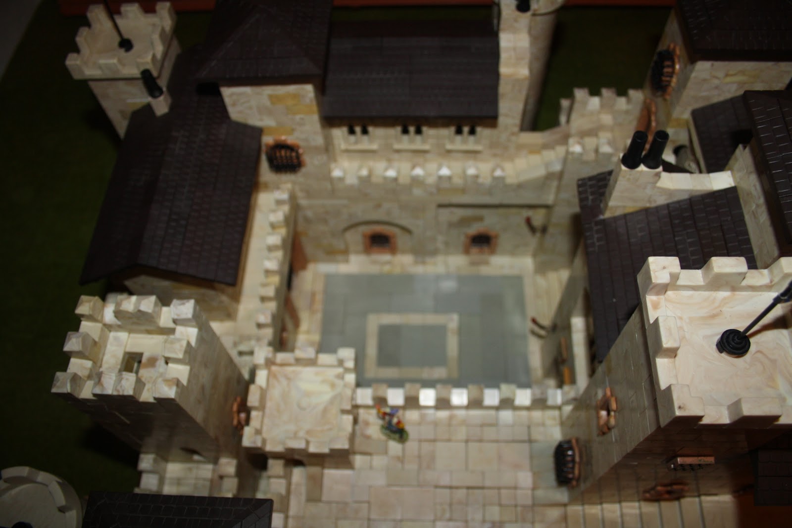 EXIN CASTILLOS & EXIN WEST: FORTALEZA DEL TRASTEVERE