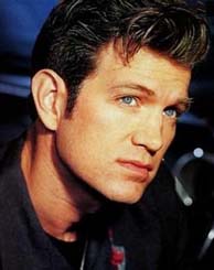 CHILENO: CHRIS ISAAK BIOGRAFIA