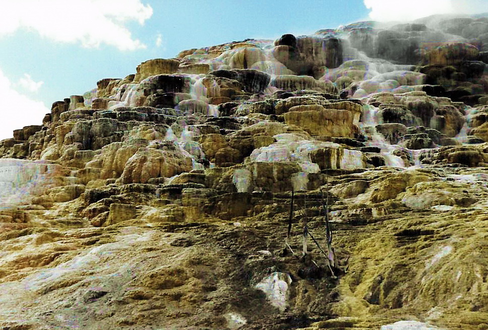 Focusing On Travel : Yellowstone: Mammoth Hot Springs are Really Cool ...