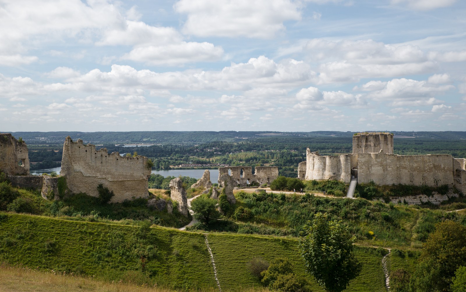 Les Châteaux Royaux , Seigneuriaux et les villes Royales, Historique en ...