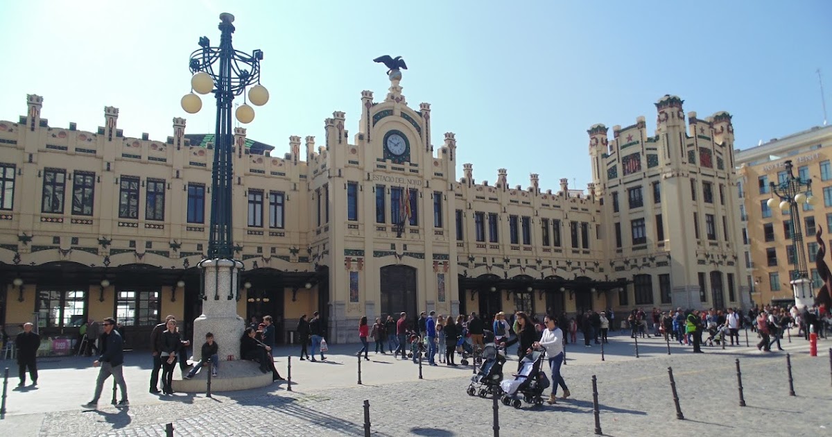 LA PASSION DU TRAIN: En gare de Valence -Espagne avec Christian ...