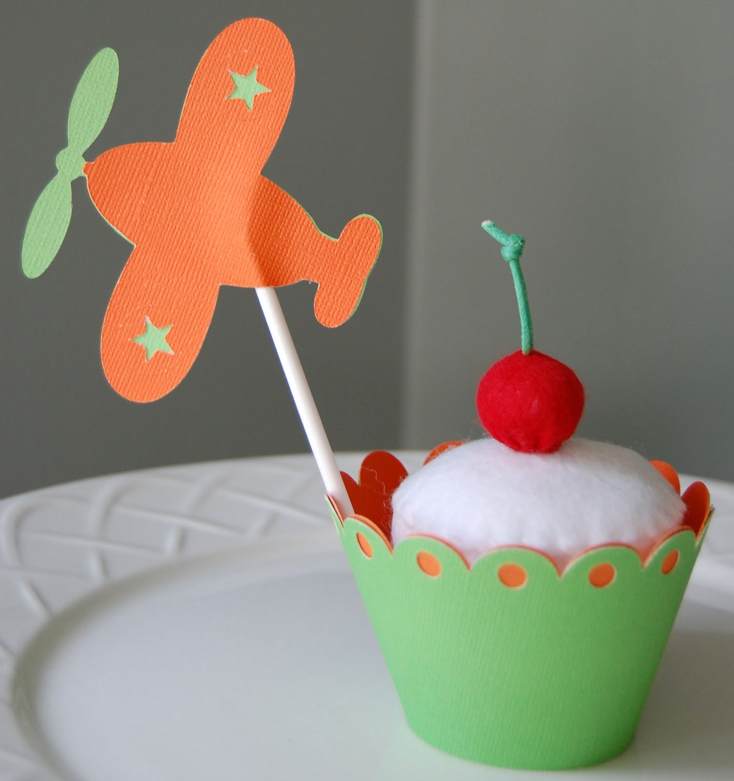 Gigglebees: Airplane Theme Ideas