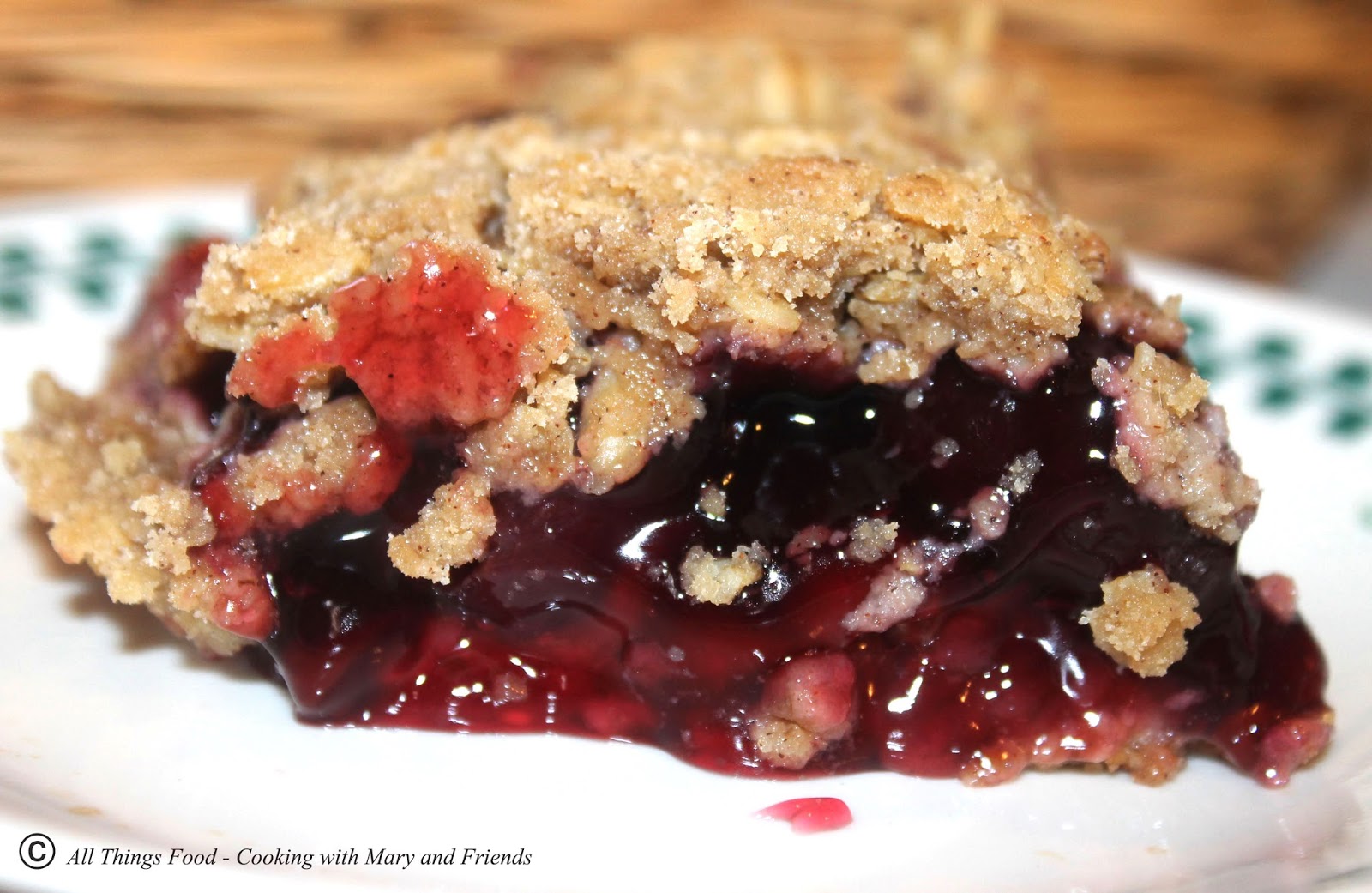 Cooking With Mary and Friends: Cherry Crumble
