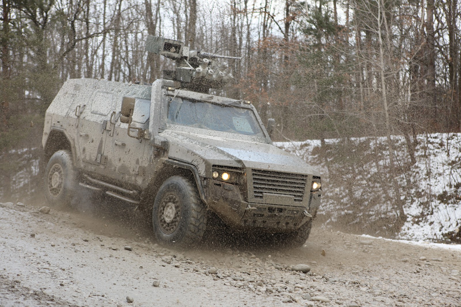 Vídeo: Veículo AMPV da Rheinmetall Defence & KMW – A próxima geração de ...