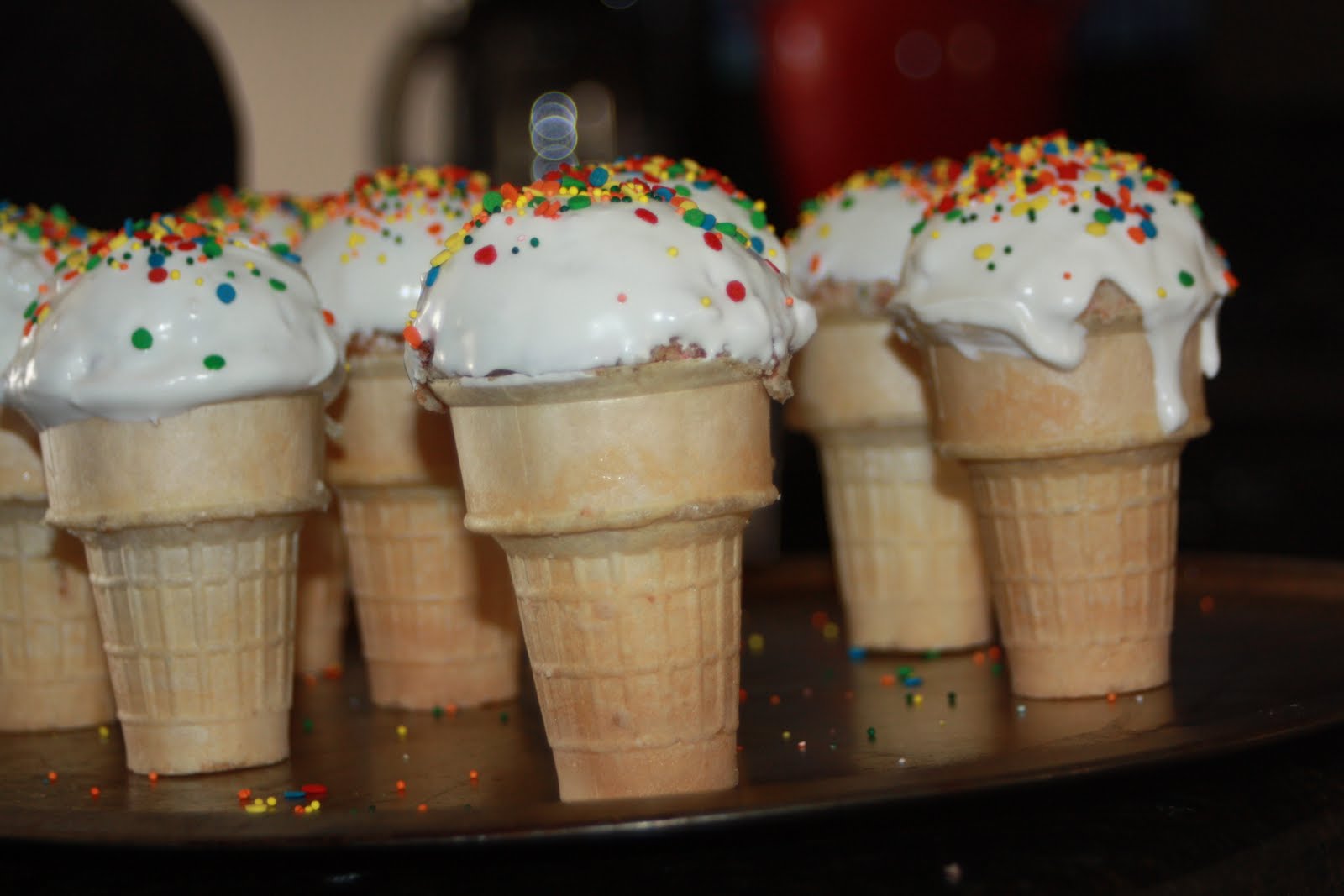 The Chronicles of Fredricks: Cone Cakes