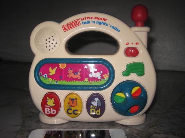 JuaiMurah: Vtech Little Smart Talk N Lights Radio