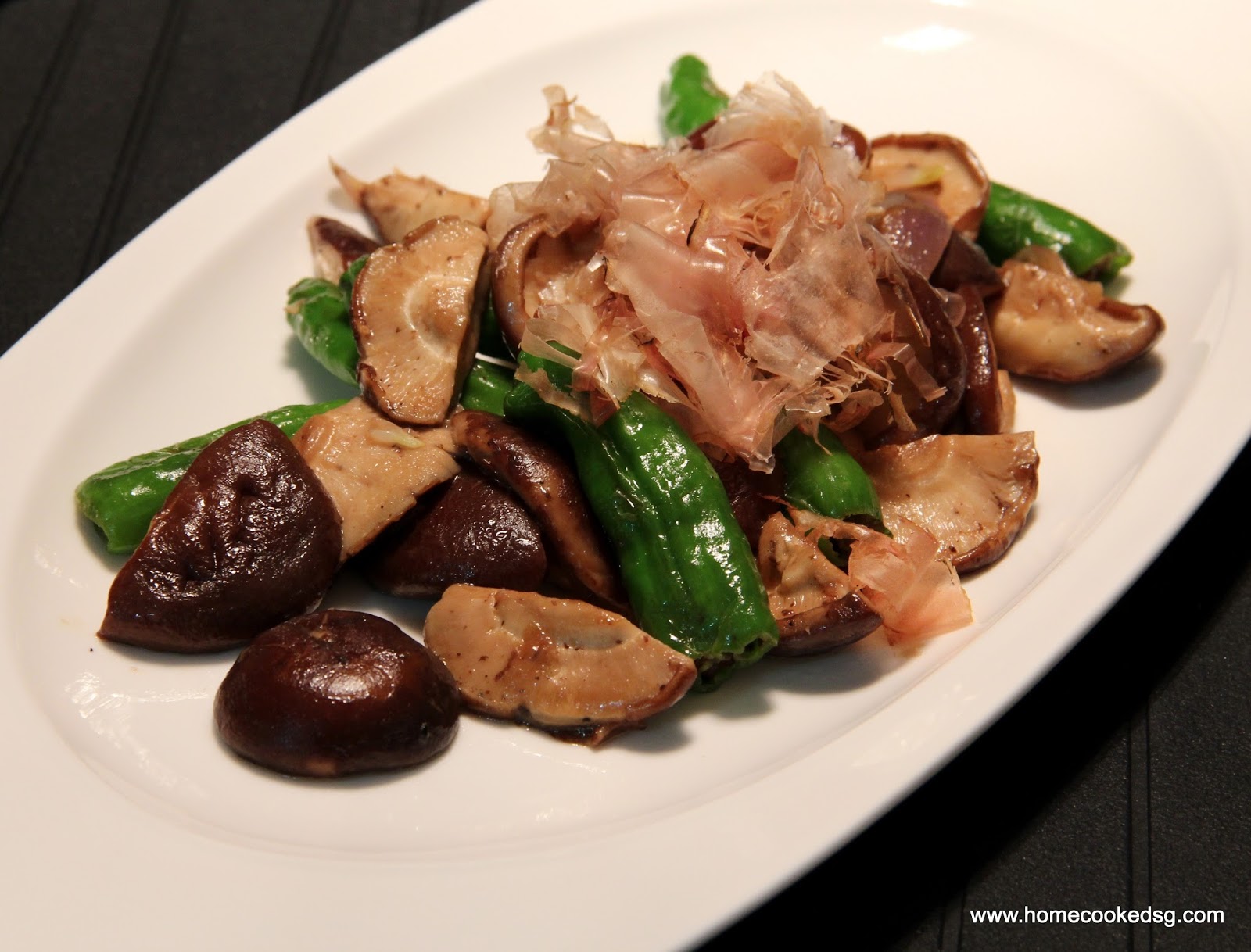 Home Cooked Grub: Simple Sautéed Shitake Mushrooms with Shishito Peppers