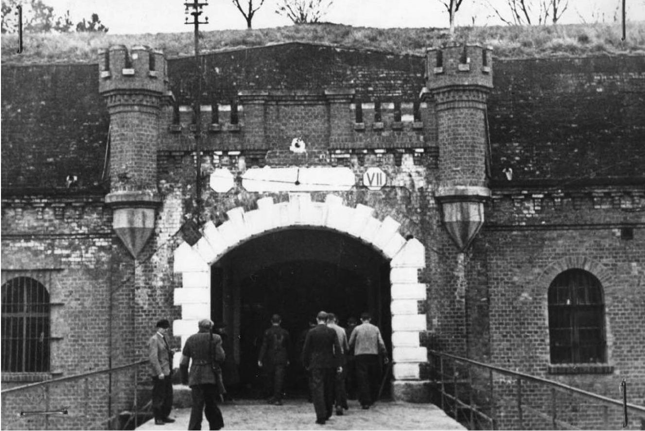 Kriegsverbrechen in Polen 1939 - 1945: Fort VII in Thorn ...