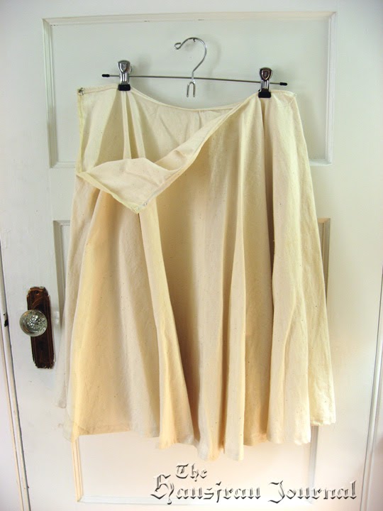 The Hausfrau Journal: Petticoats, plain and pretty