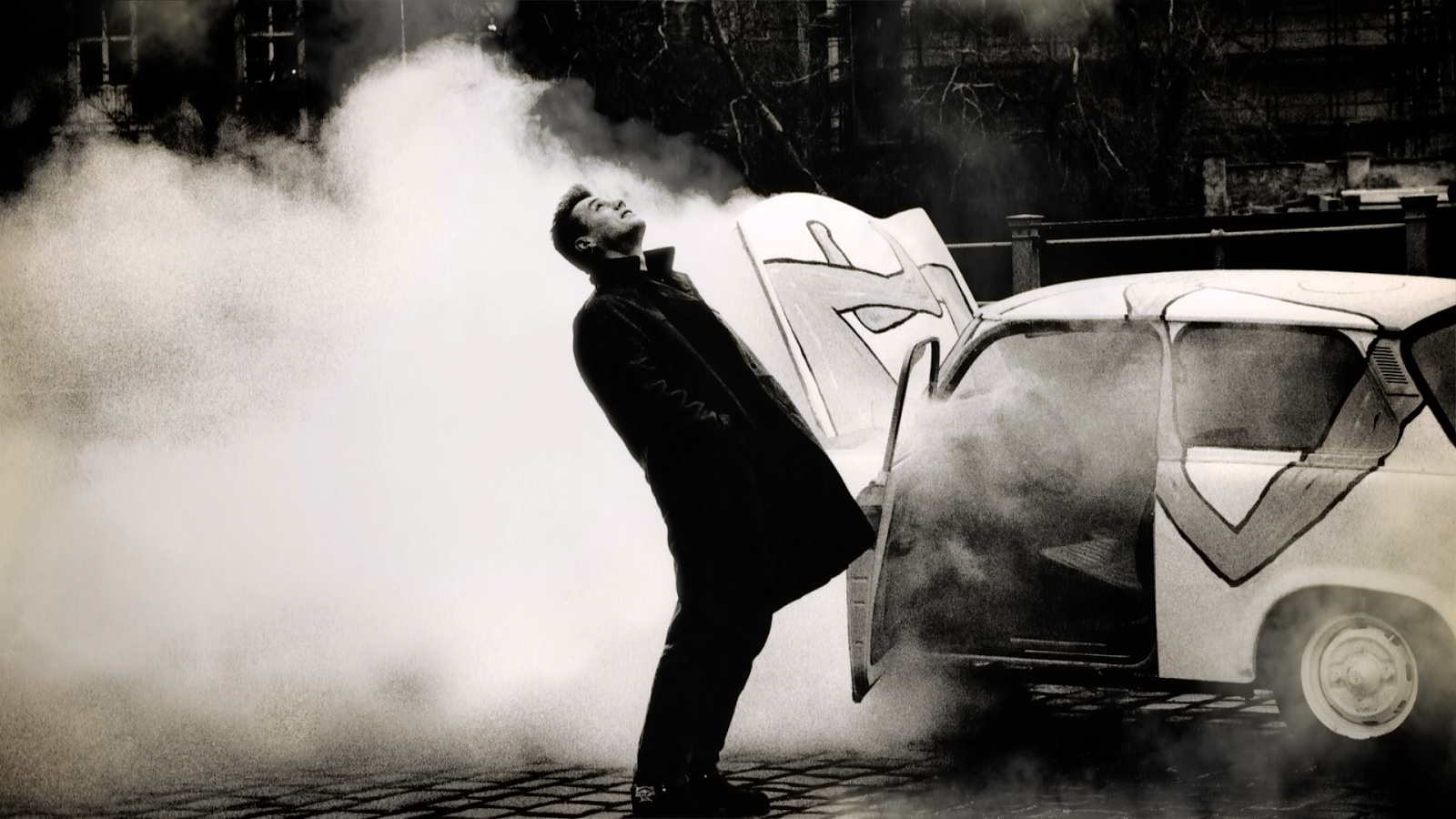 U2 Sombras e Árvores Altas - Blog: (Time Is A Trabant) Makes The Future ...