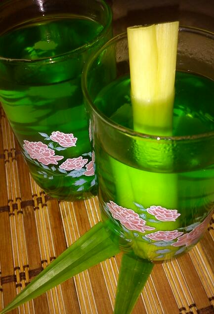 Cooking Pleasure: LEMONGRASS, GINGER AND PANDAN DRINK