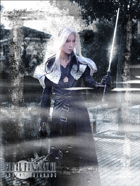 Final Fantasy Cosplay: Cool Final Fantasy Cloud and Sephiroth Cosplay Girls