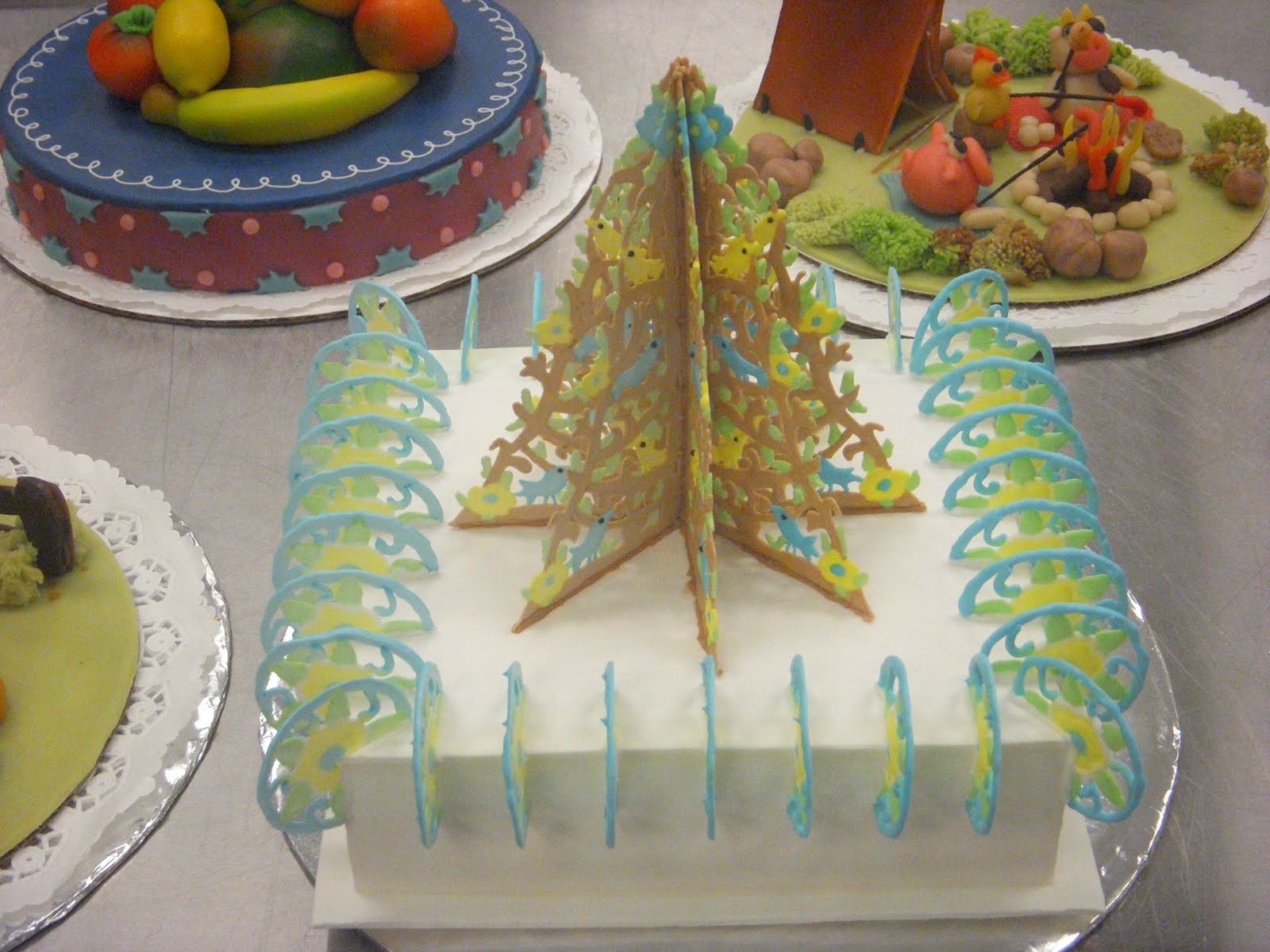 Live Well, Eat Often, Snack Much: Pastillage Centerpiece