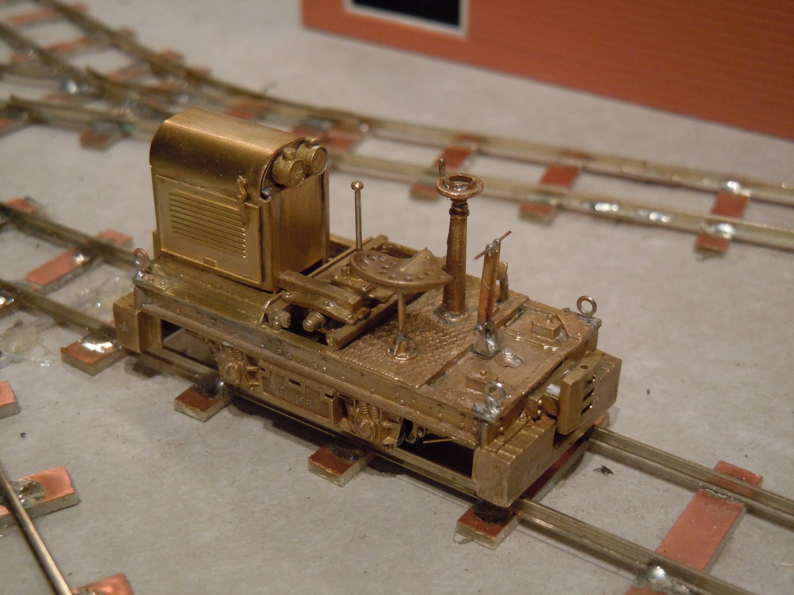 Michael's Model Railways: Detailing the Lister