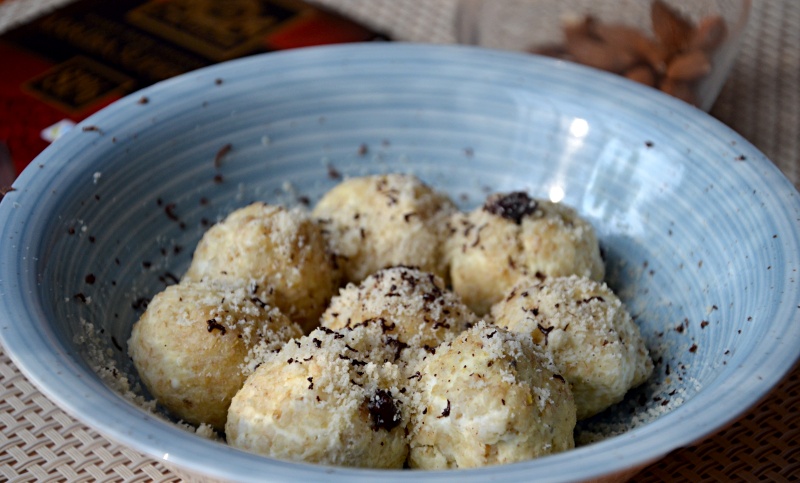 Love Your Body: Tvarohové knedlíčky s čokoládou (321 kcal)