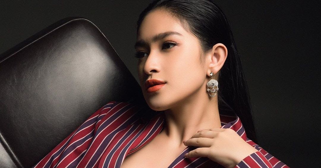 Shwe Eain Si | Myanmar Model Girl