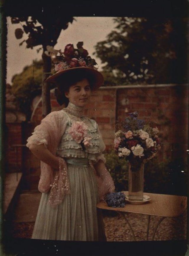 Women in Early Color Photography: 41 Stunning Pictures of Edwardian ...