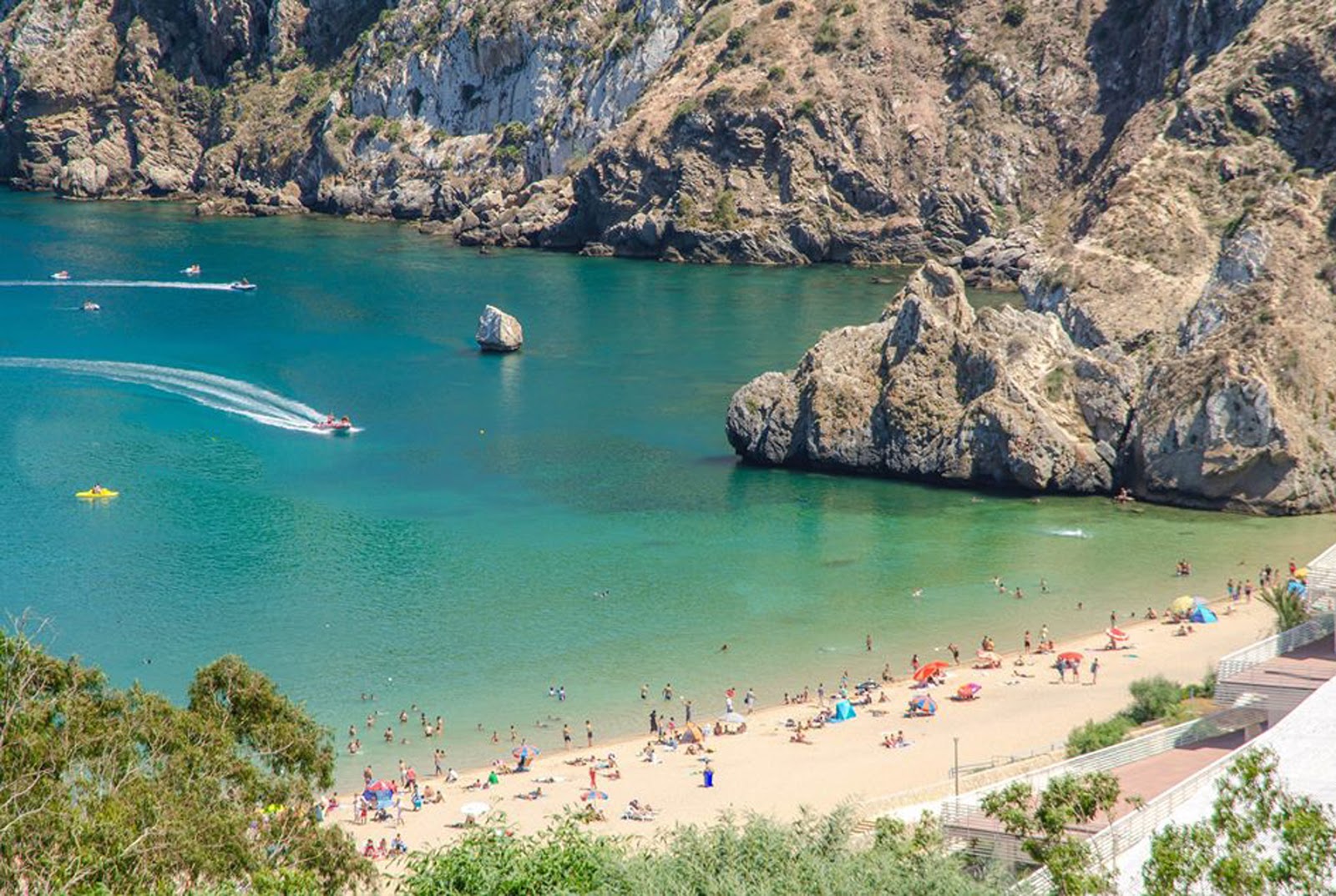 AL HOCEIMA DOWN BY THE SEA