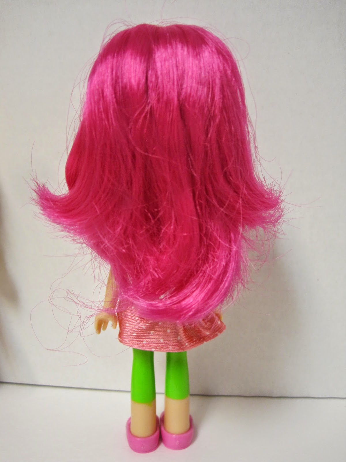 Never Grow Up: A Mom's Guide to Dolls and More: Strawberry Shortcake ...