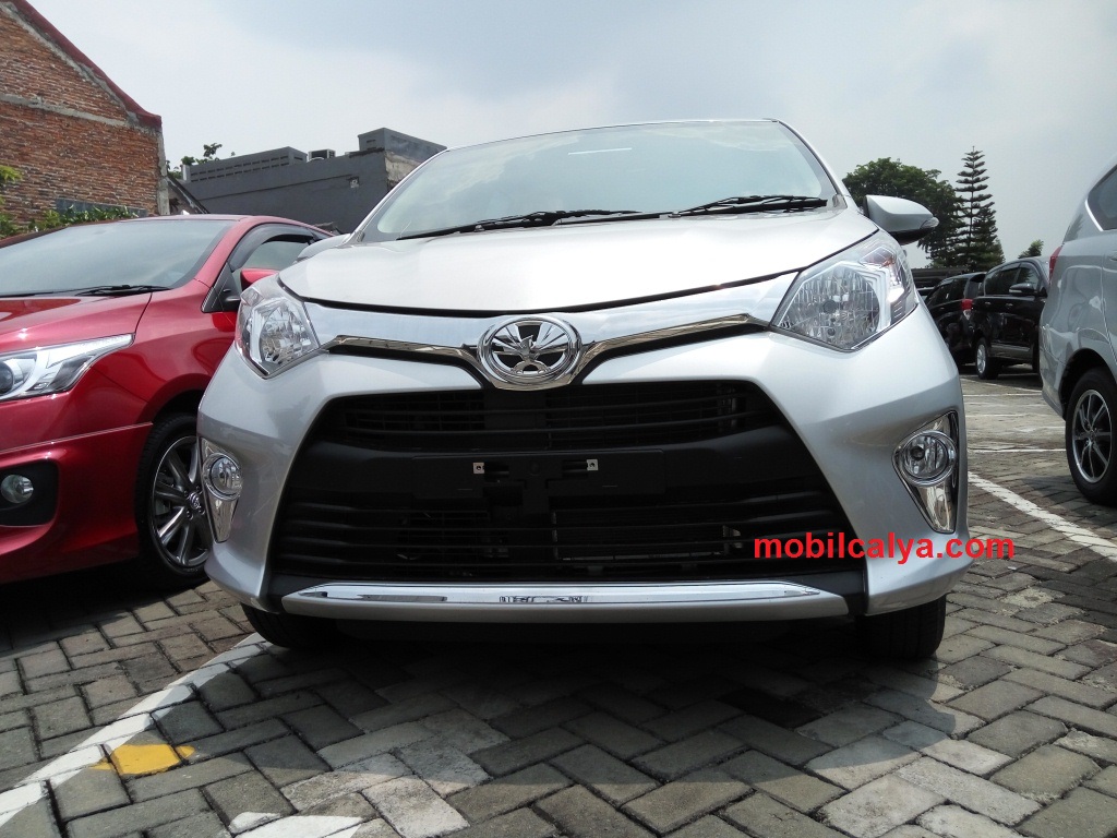 Kumpulan Gambar Video Foto-foto dan Video Toyota Calya warna Silver ...