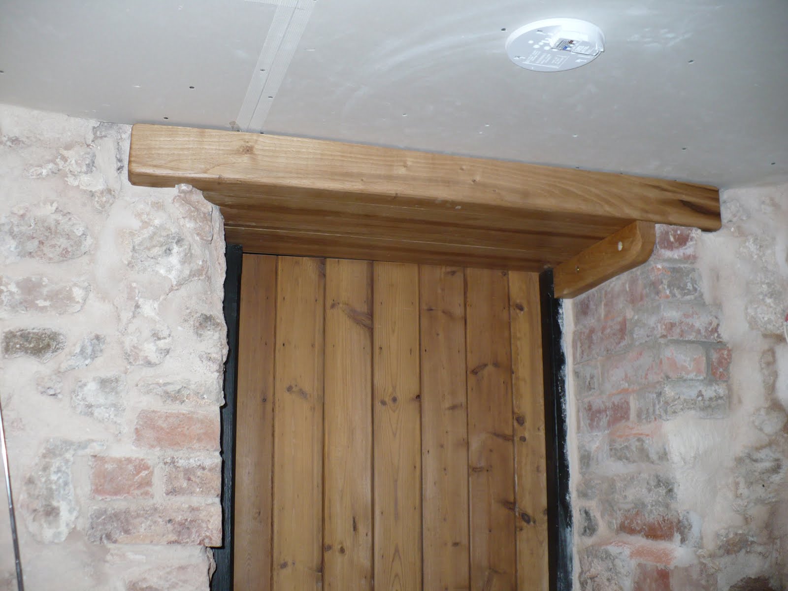 Elvis the Chicken: Lintels and ornaments