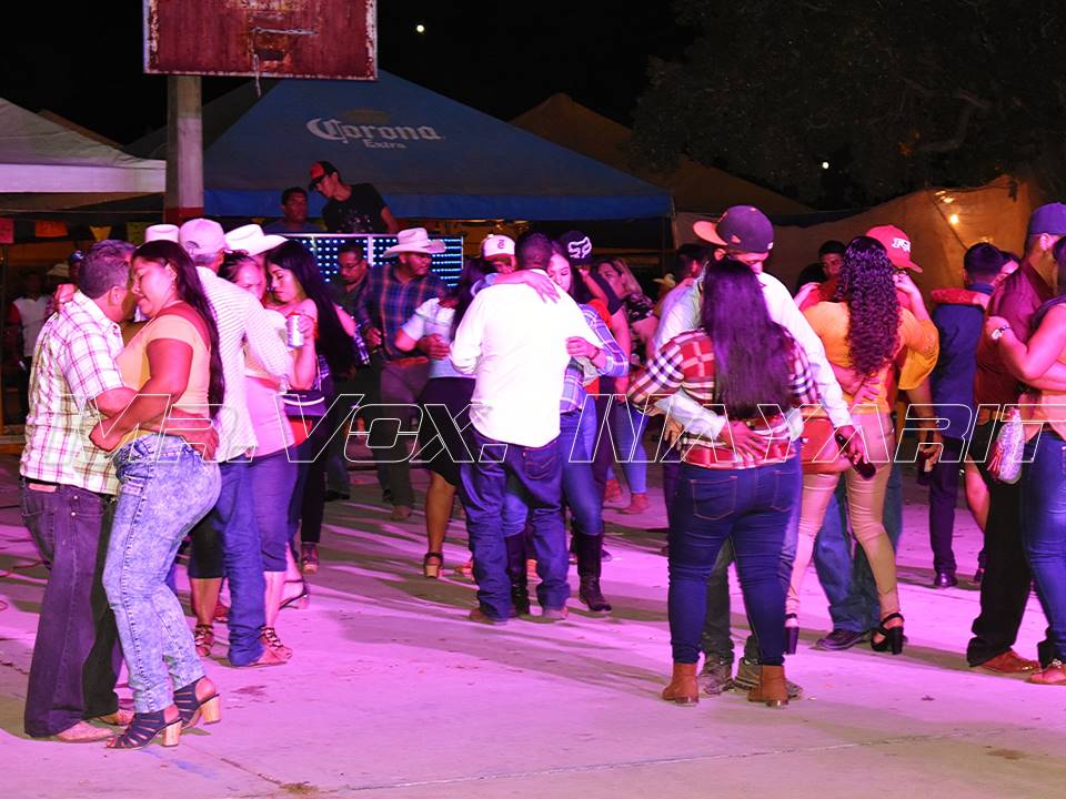 MrVox Acaponeta: FORTALECE SU FESTEJO COMUNAL EL RECODO