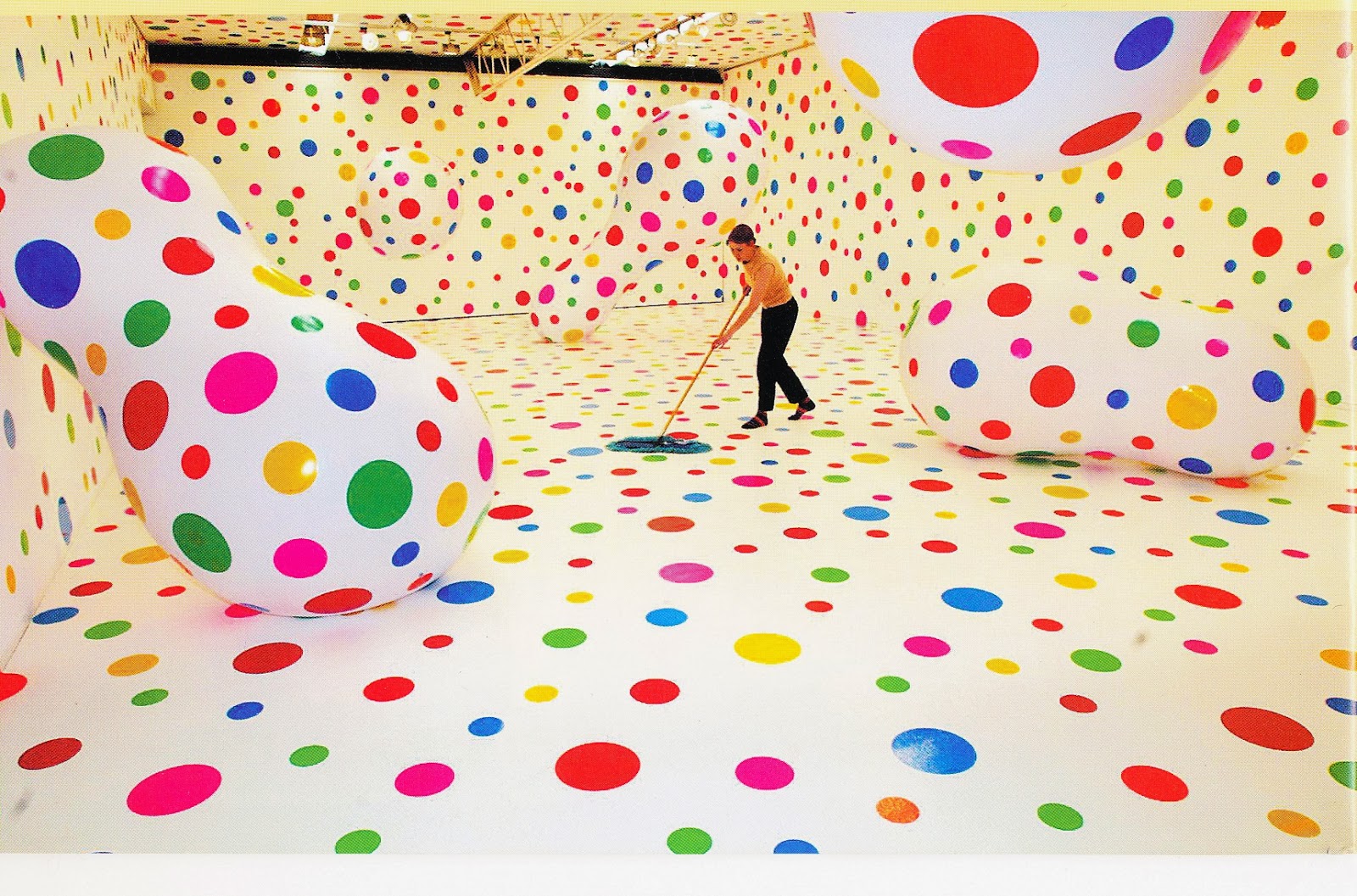 Life sparkles with...: Le monde merveilleux de Yayoi Kusama