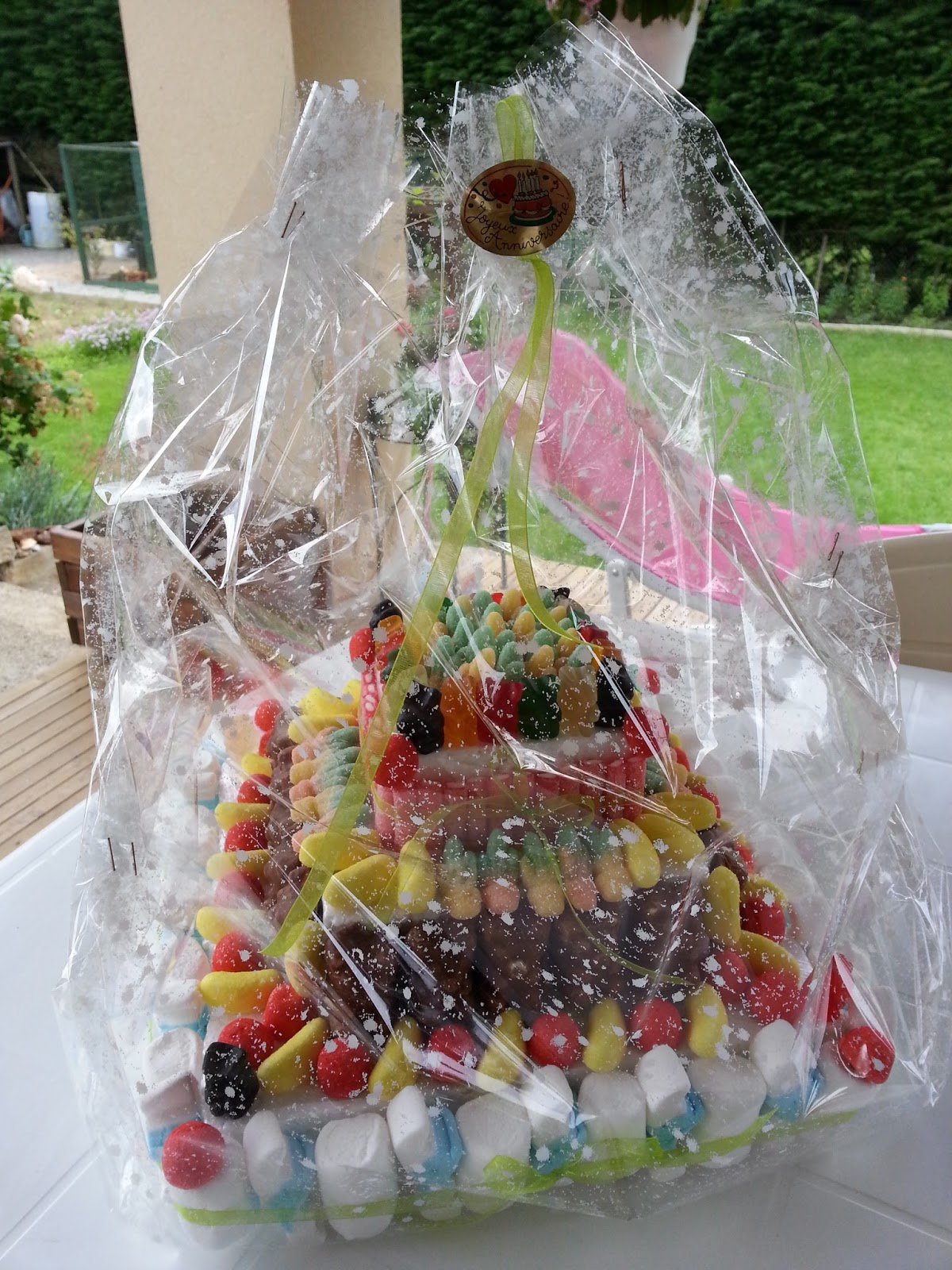 Mon ptit coin des délices ...: Gateau de bonbon