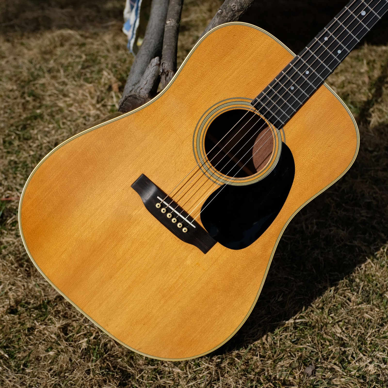 1972 Martin D-28 Dreadnought Guitar