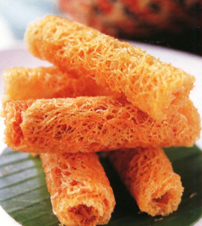 Yummy....Sweet n Crunchy: Kuih Tradisional