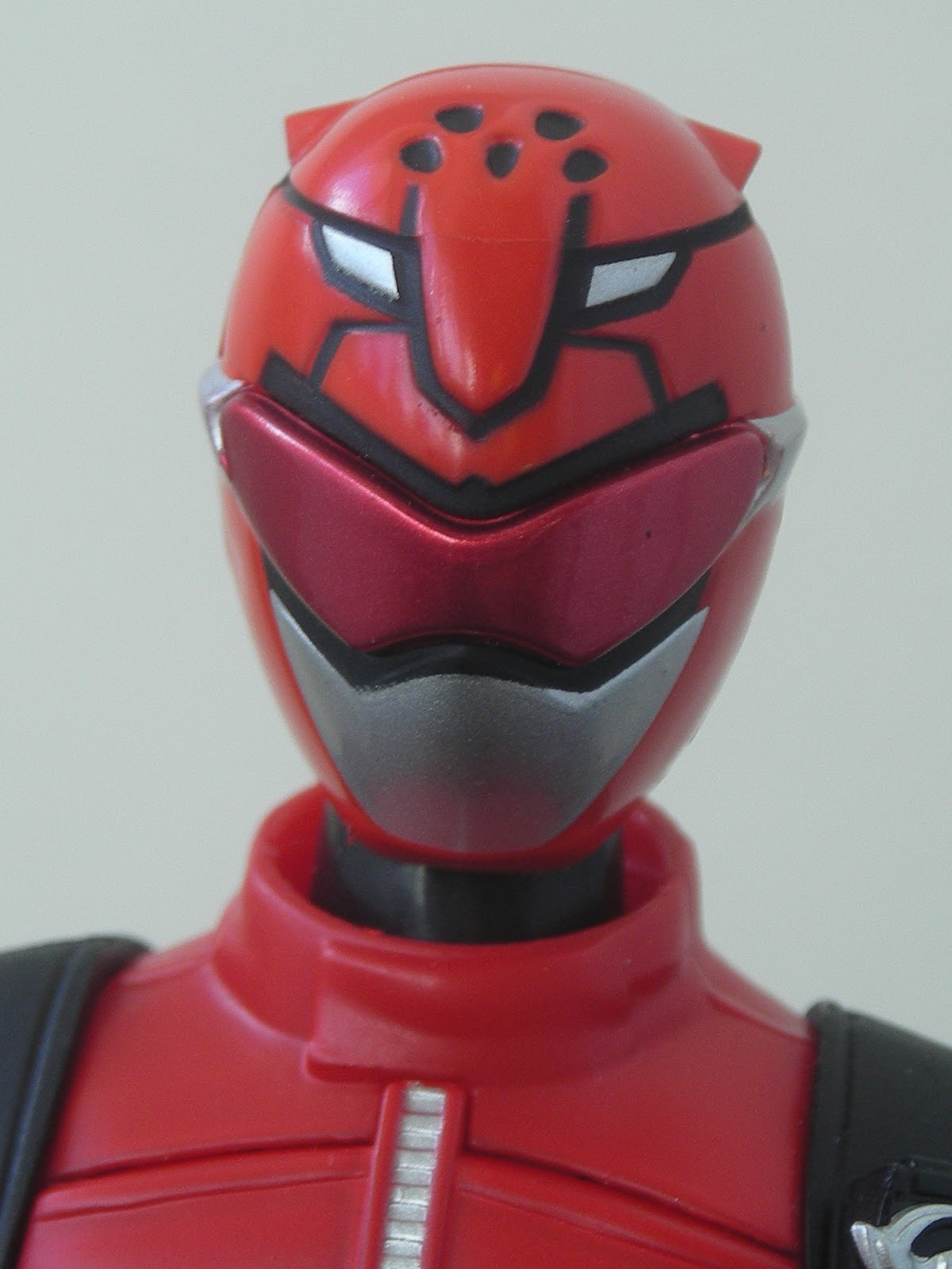 My Shiny Toy Robots: Toybox REVIEW: S.H. Figuarts Red Buster