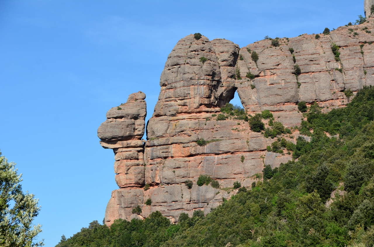 EniEn: LA FORADADA (MONTSERRAT)