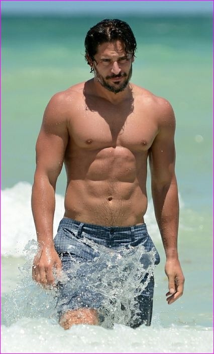 VJBrendan.com: WOW - Joe Manganiello: Shirtless in Miami!