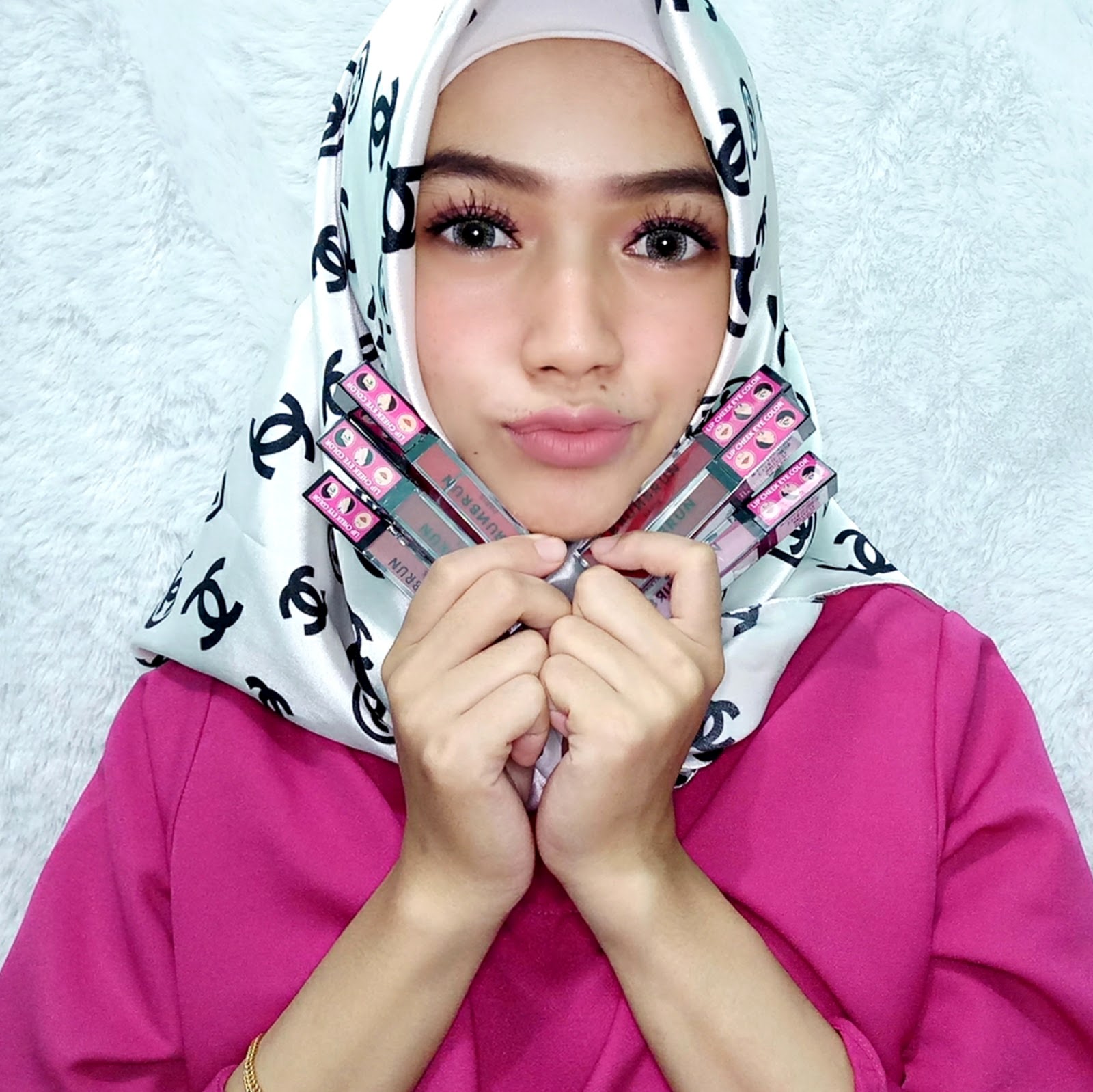 REVIEW : Brun Brun Paris Lip Cheek Eye Color