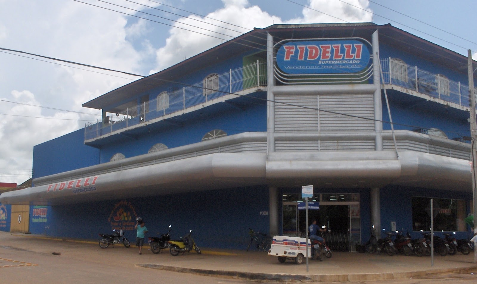 Jaru Em Fotos: Maiores supermercados de Jaru