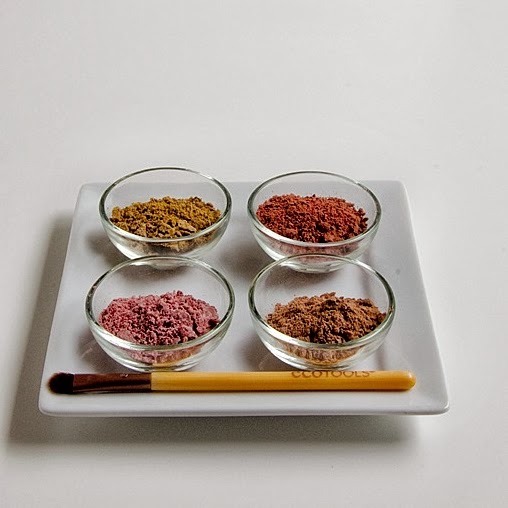 All Natural Homemade Eye Shadow Recipe - Beauty Diy and Tips